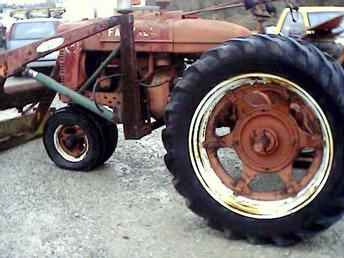 Used Farm Tractors for Sale: Farmall M With Loader (2005-01-05 ...