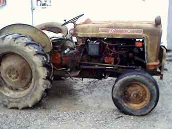 Used Farm Tractors for Sale: Ford 881 Tractor $1, 500.00 (2005-01-10 ...