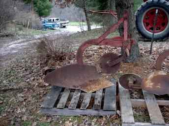 Used Farm Tractors for Sale: Ferguson Single Bottom Plow (2005-01-19 ...