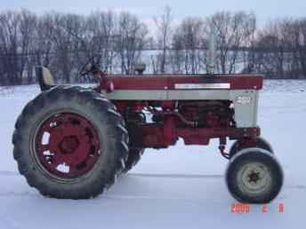 Used Farm Tractors for Sale: 1960 Farmall 560 Gas (2005-02-09 ...