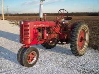 Used Farm Tractors for Sale: 1955 Ih "200" (2005-02-16) - Yesterday's ...