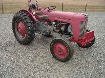 Used Farm Tractors for Sale: Massey Ferguson MF-25 Tractor (2005-02-20 ...