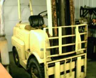 Used Farm Tractors for Sale: Allis Chalmers-Buda Forklift (2005-02-23 ...